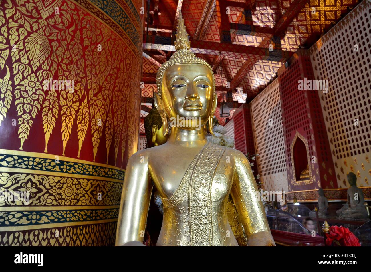Wat phanan choeng ayutthaya hi-res stock photography and images - Alamy