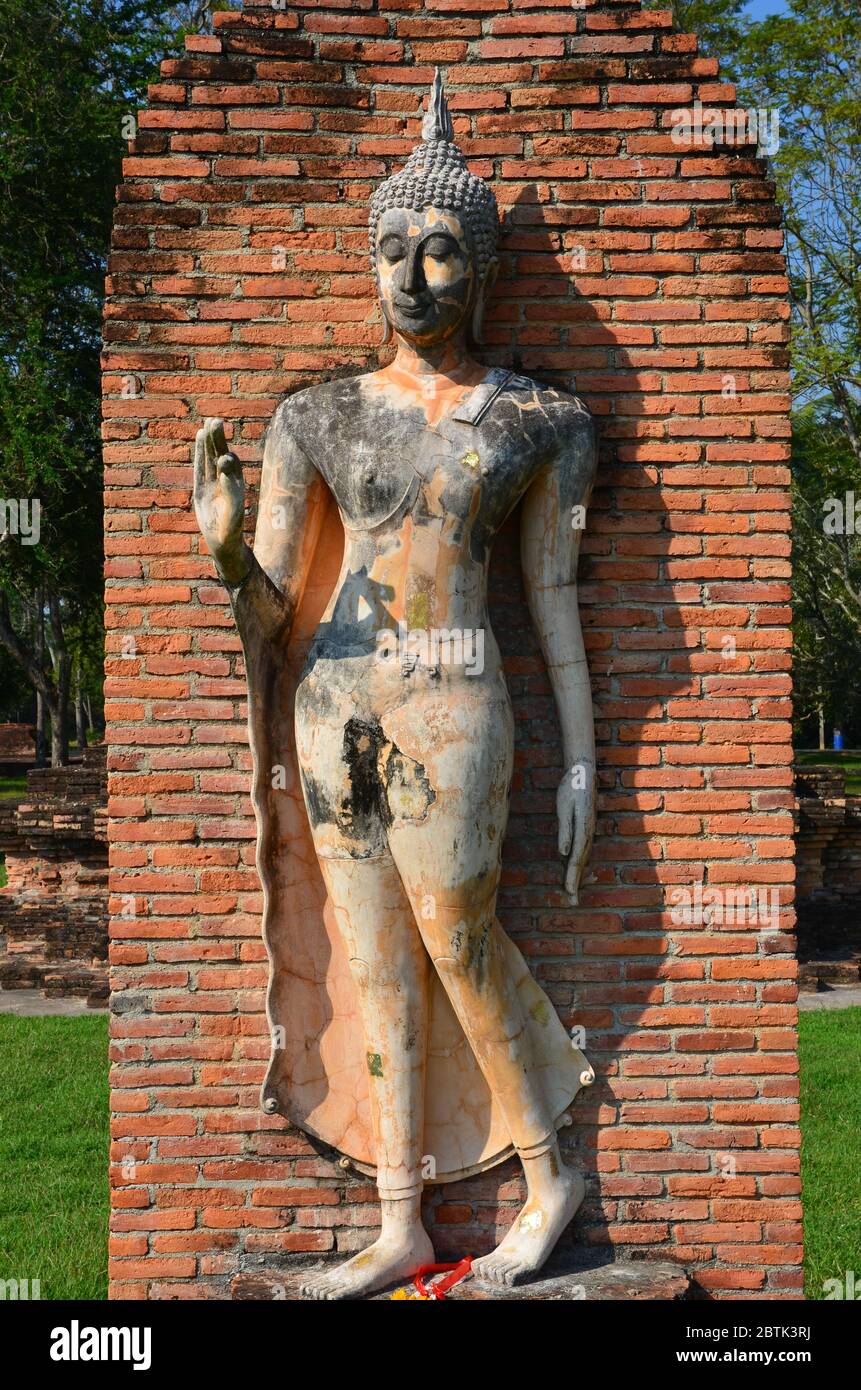 Walking buddha hi-res stock photography and images - Alamy