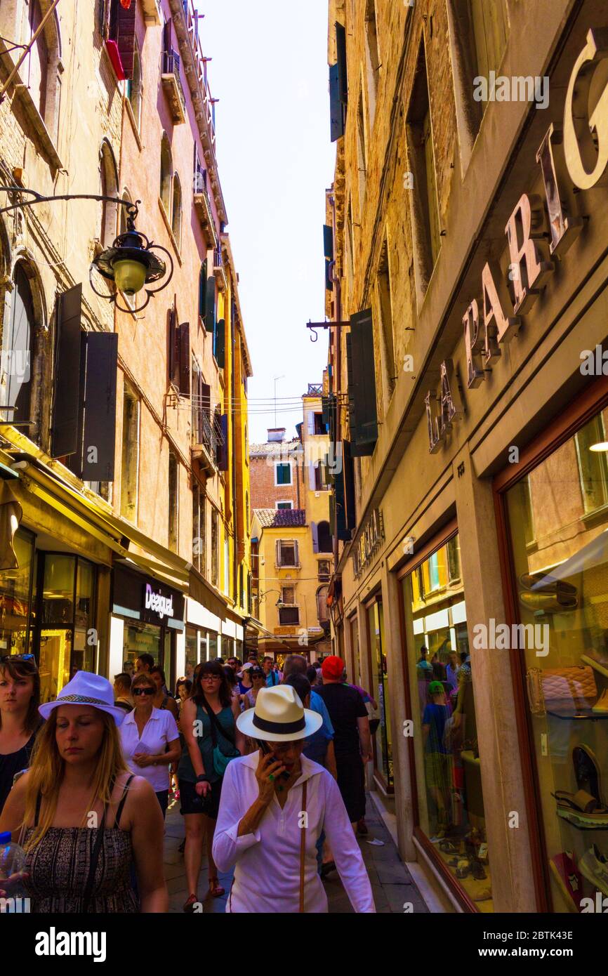 Ively city hi-res stock photography and images - Alamy