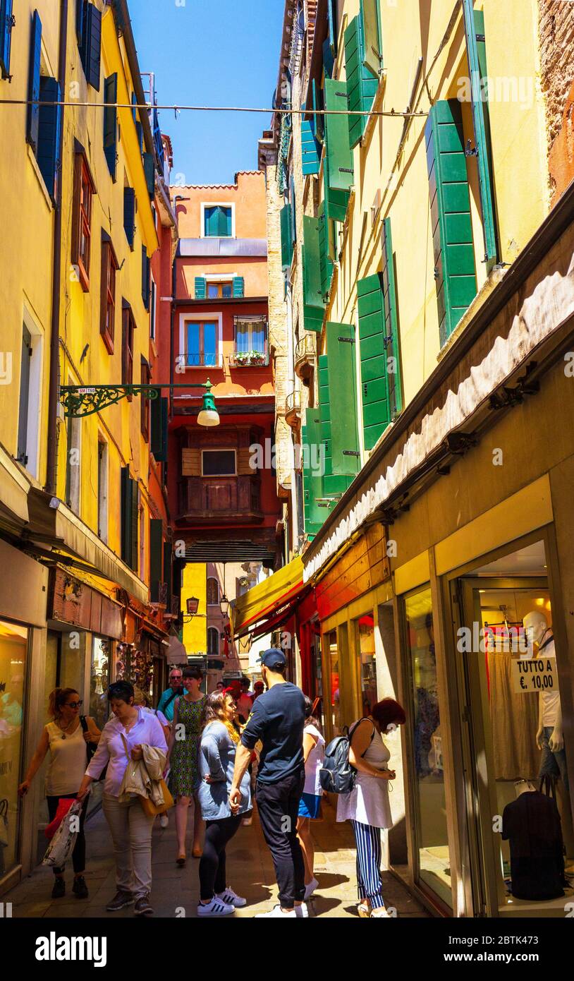 Ively city hi-res stock photography and images - Alamy