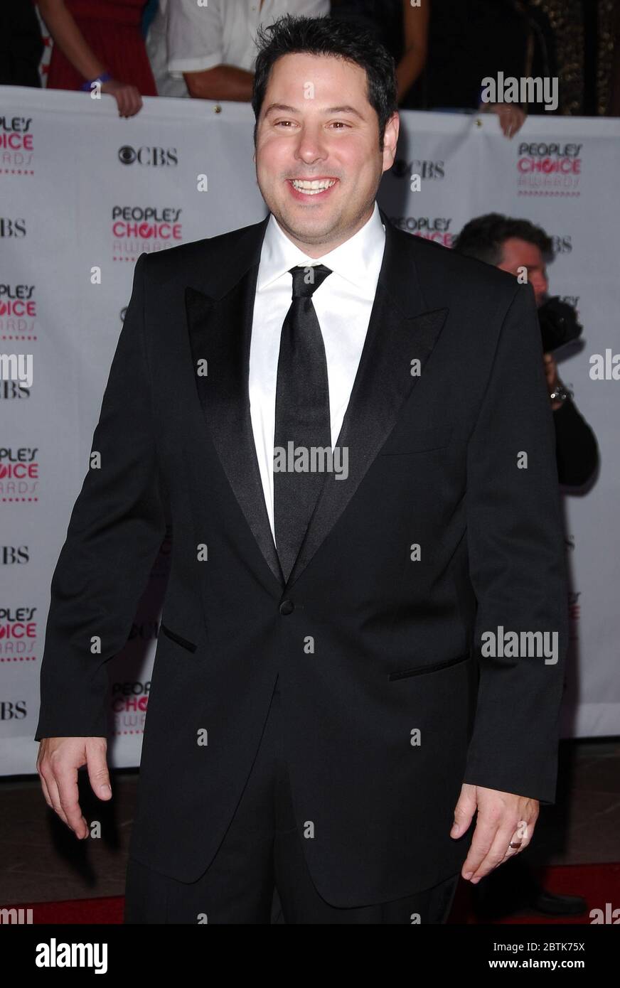 Greg Grunberg at The 33rd Annual People's Choice Awards - Arrivals held ...