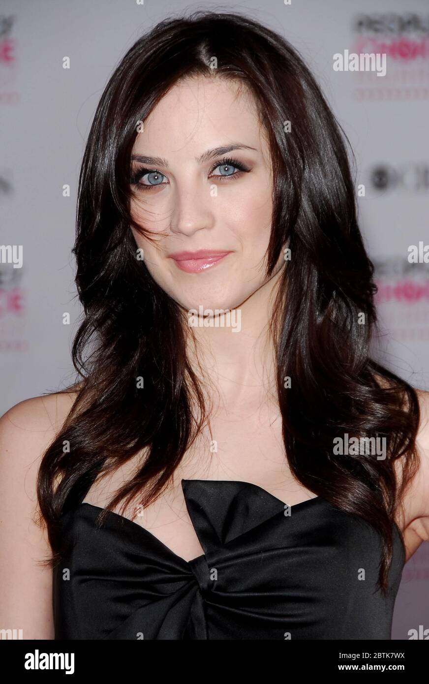 Joanna Pacitti at The 33rd Annual People's Choice Awards - Arrivals ...