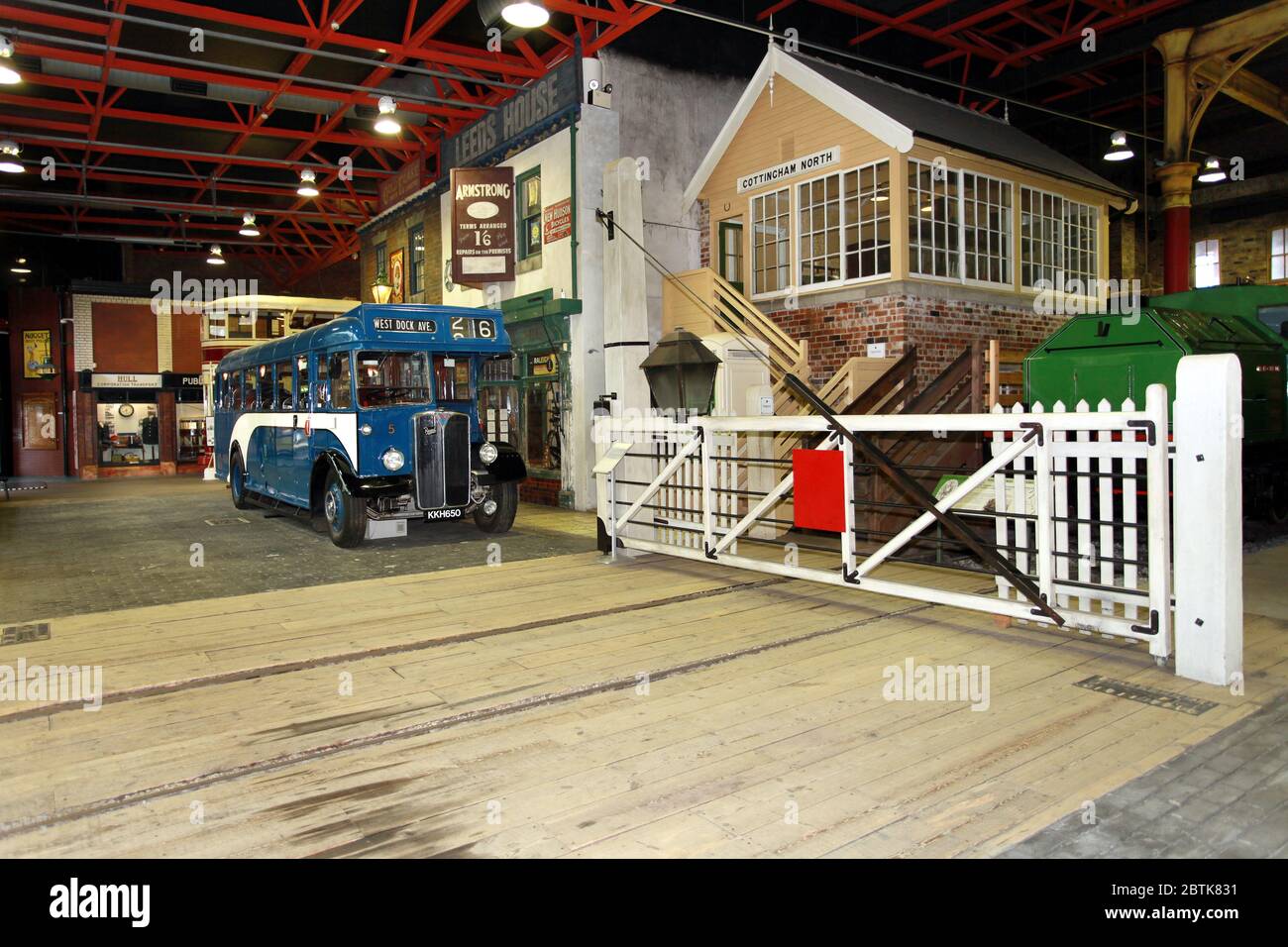 Level crossings hi-res stock photography and images - Alamy