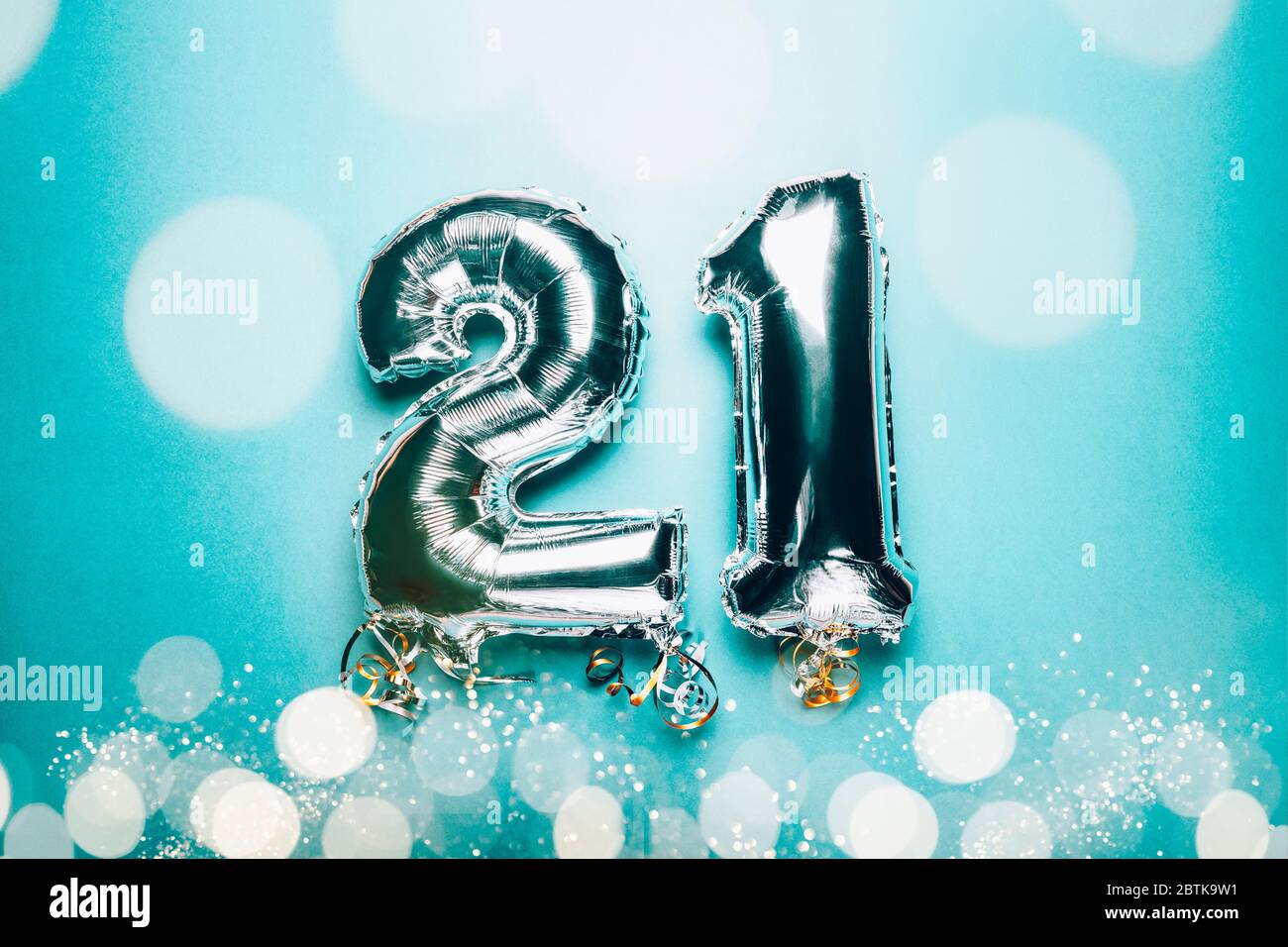 Silver Number Balloons 21 Stock Photo - Alamy