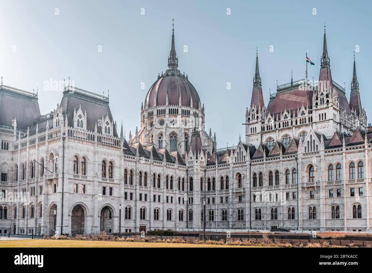 Side view national assembly parliament hi-res stock photography and ...