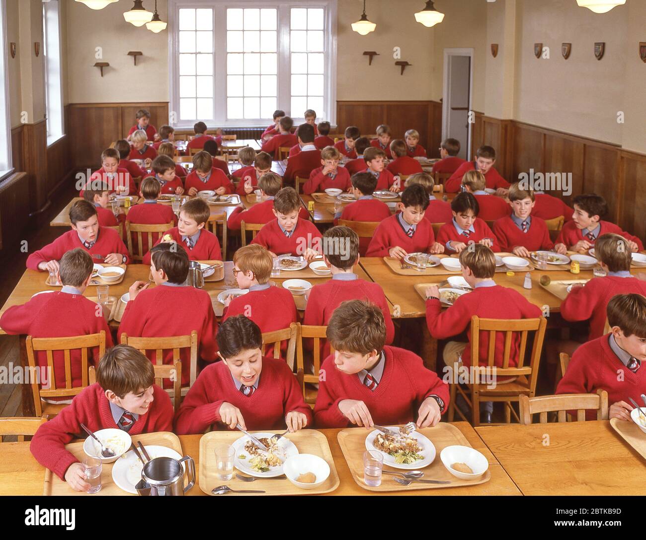 School dining hall hi-res stock photography and images - Alamy