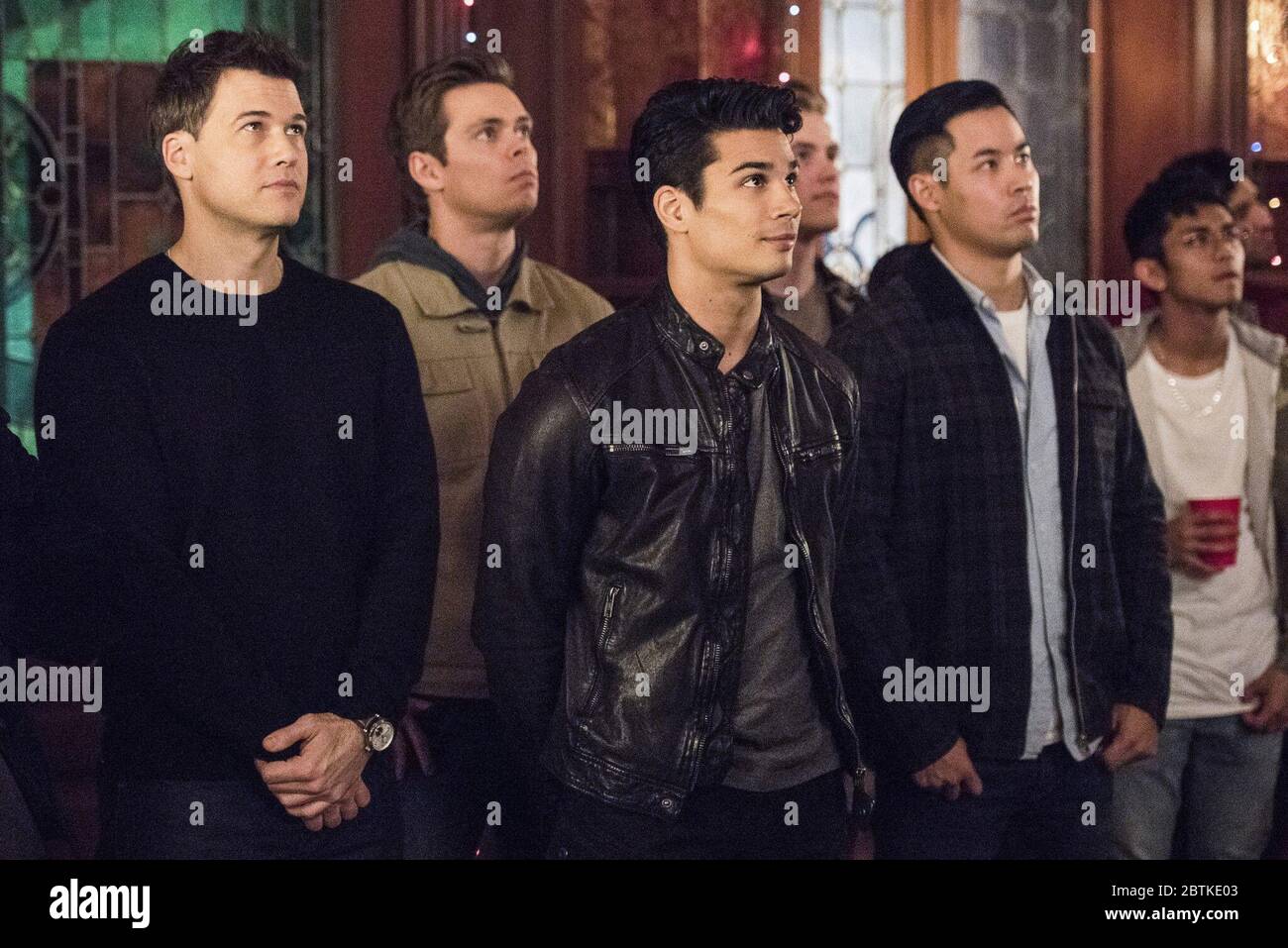 LEGENDS OF TOMORROW, (aka DC'S LEGENDS OF TOMORROW), foreground from ...