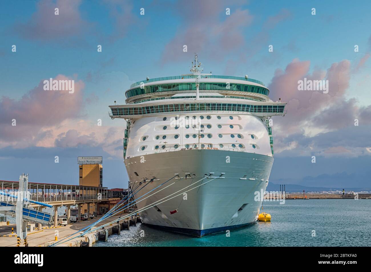 Luxury Cruise Ship Docked at Pier from Front Stock Photo - Alamy