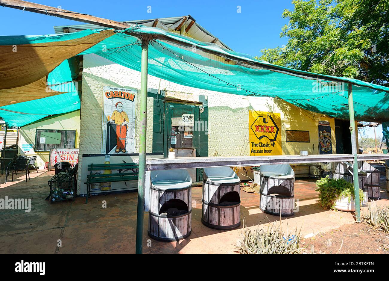 The old historic Barrow Creek Pub, an Outback pub established in 1932 ...