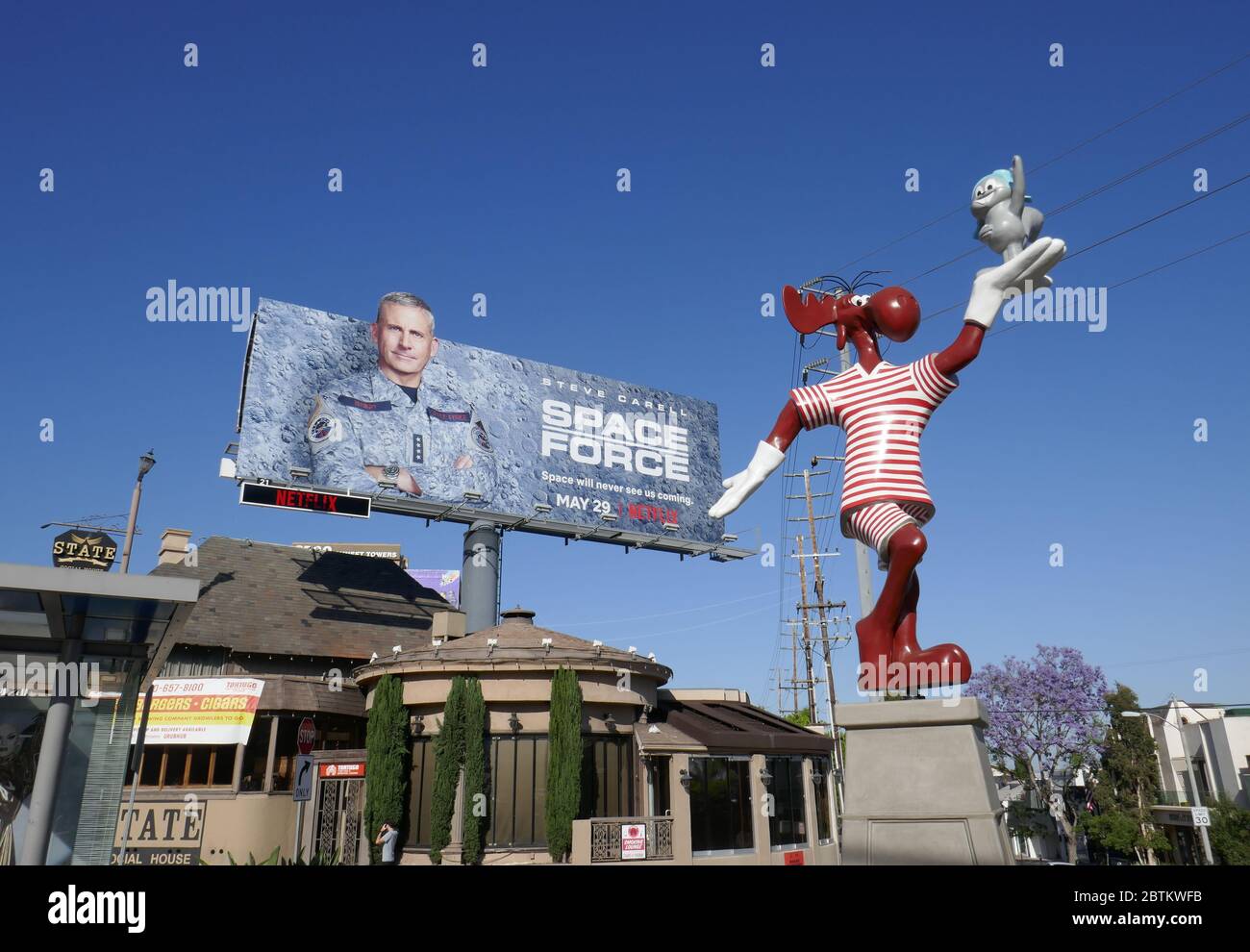 Rocky bullwinkle statue hi-res stock photography and images - Alamy