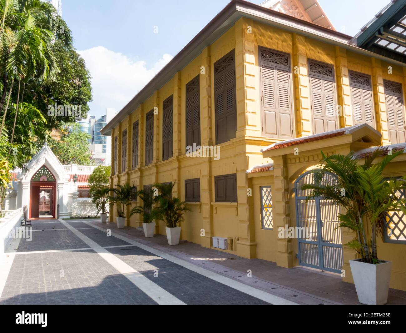 Wat Pathum wanaram Ratchaworawihan temple in Bangkok thailand Stock ...
