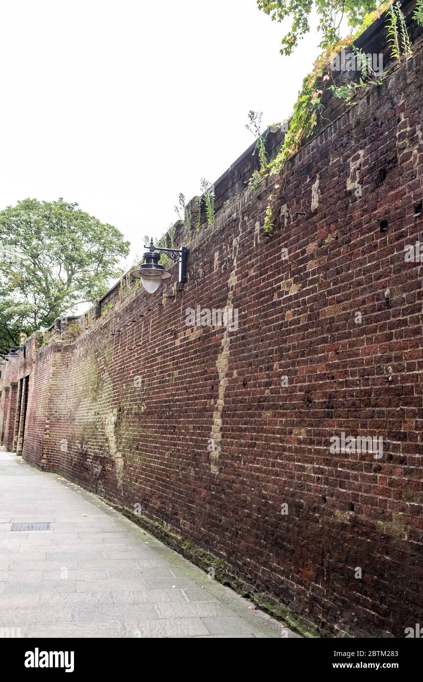 Marshalsea prison hi-res stock photography and images - Alamy