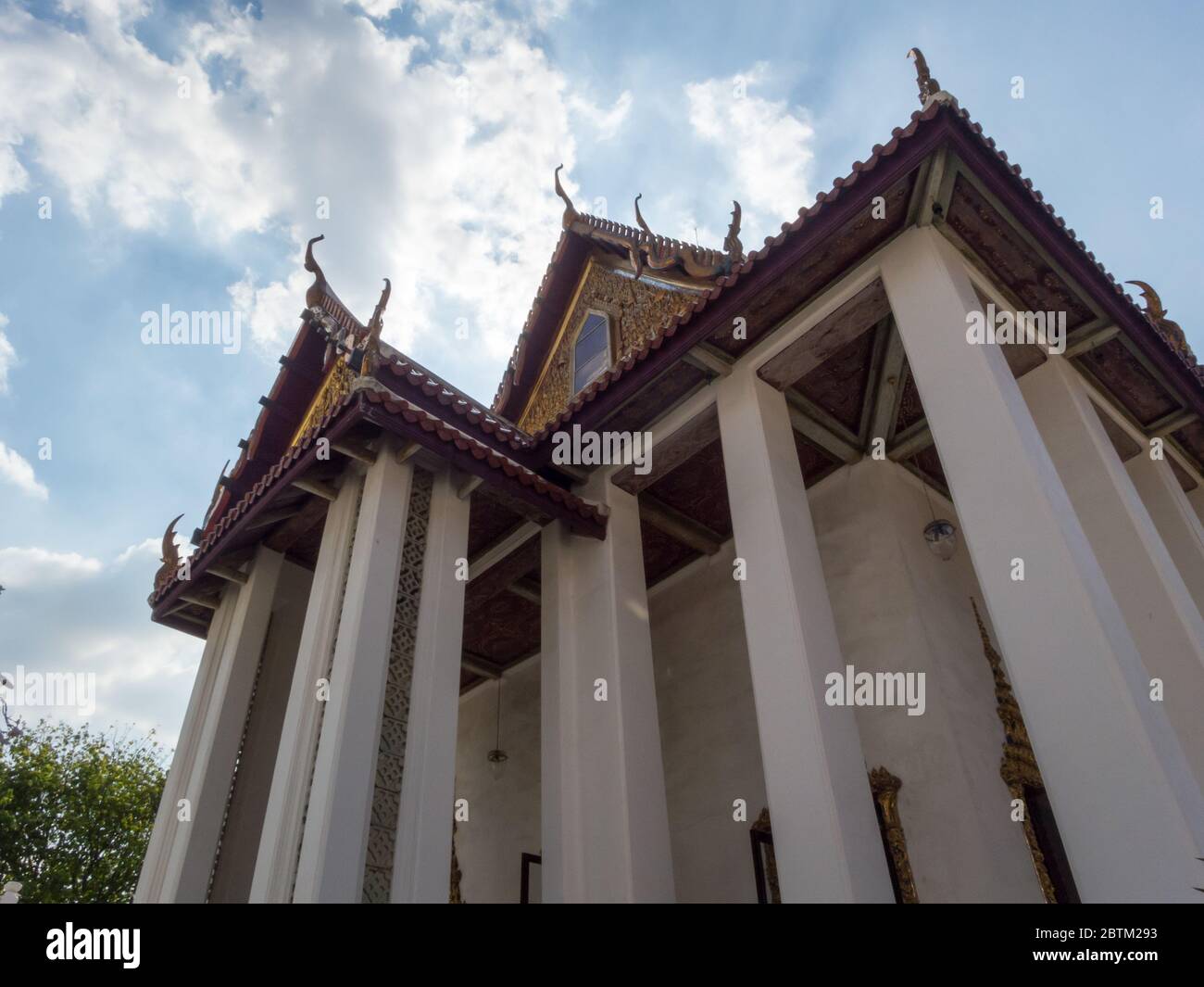 Wat Pathum wanaram Ratchaworawihan temple in Bangkok thailand Stock ...