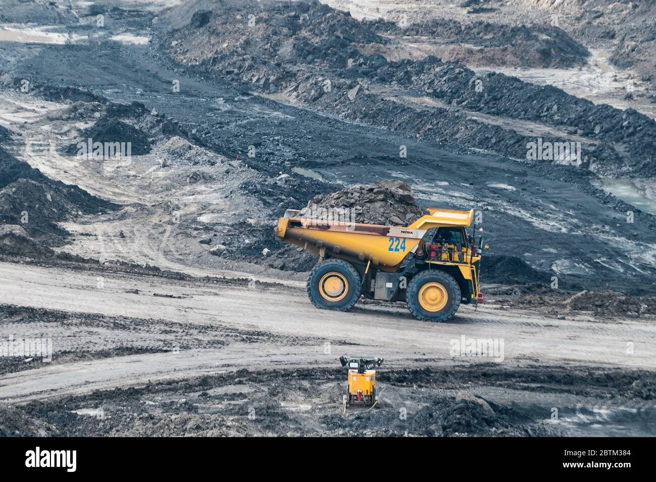 Open Pit Coal mining in Borneo indonesia Stock Photo - Alamy