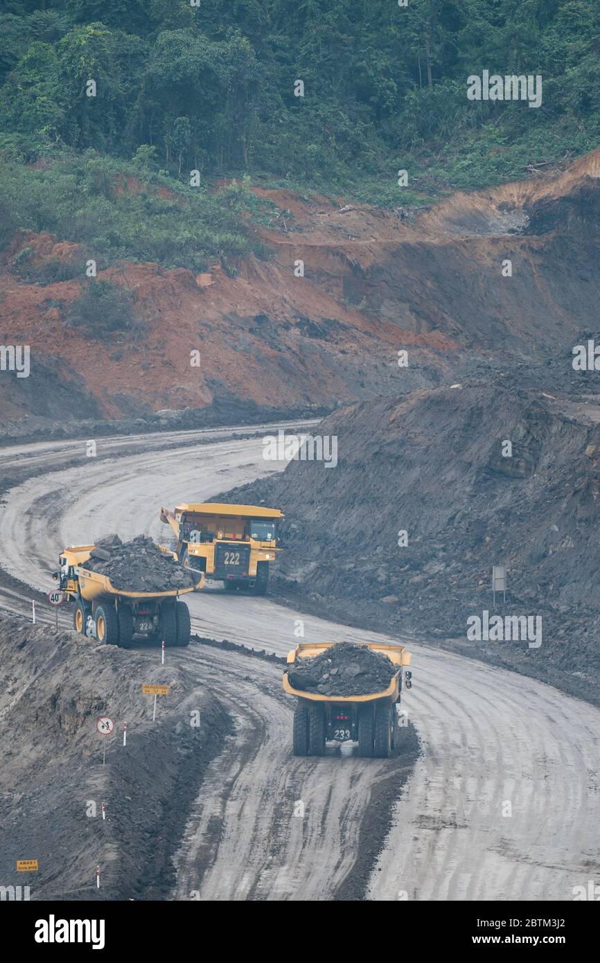 Open Pit Coal mining in Borneo indonesia Stock Photo - Alamy