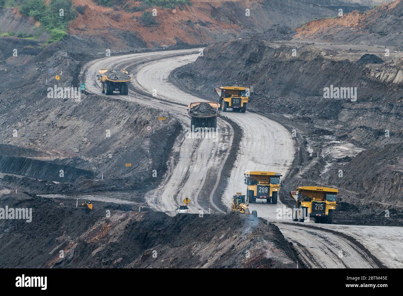 Open Pit Coal mining in Borneo indonesia Stock Photo - Alamy