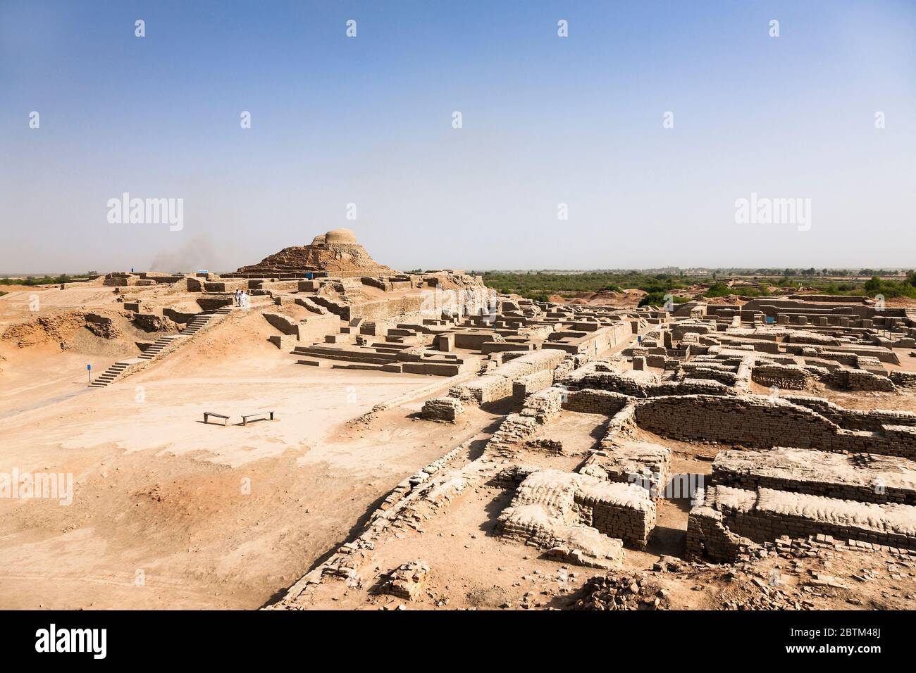 Mohenjo daro, Stupa mound, archaeological site of Indus Valley ...