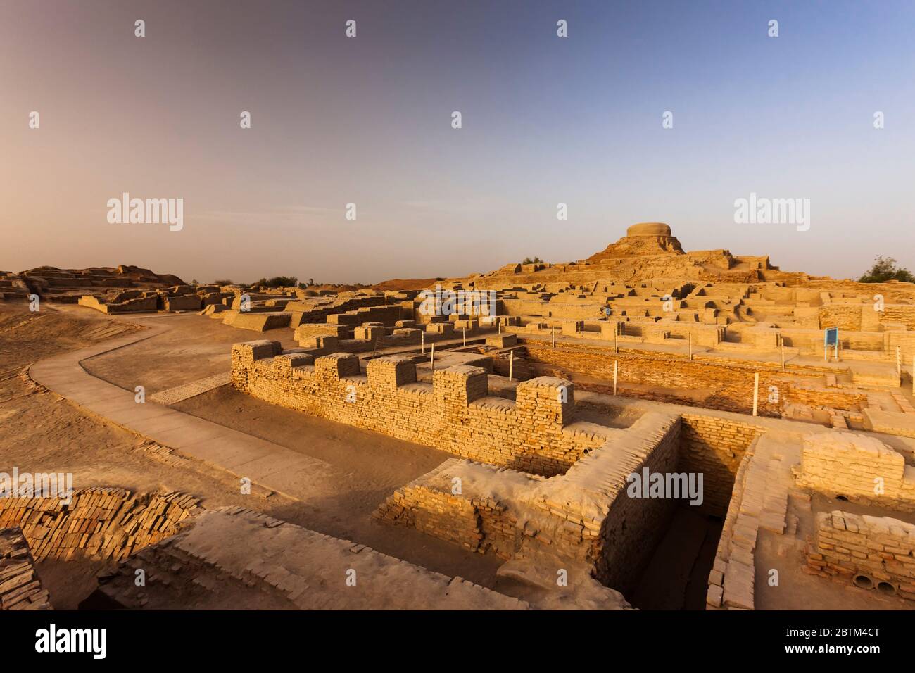 Mohenjo daro great bath hi-res stock photography and images - Alamy