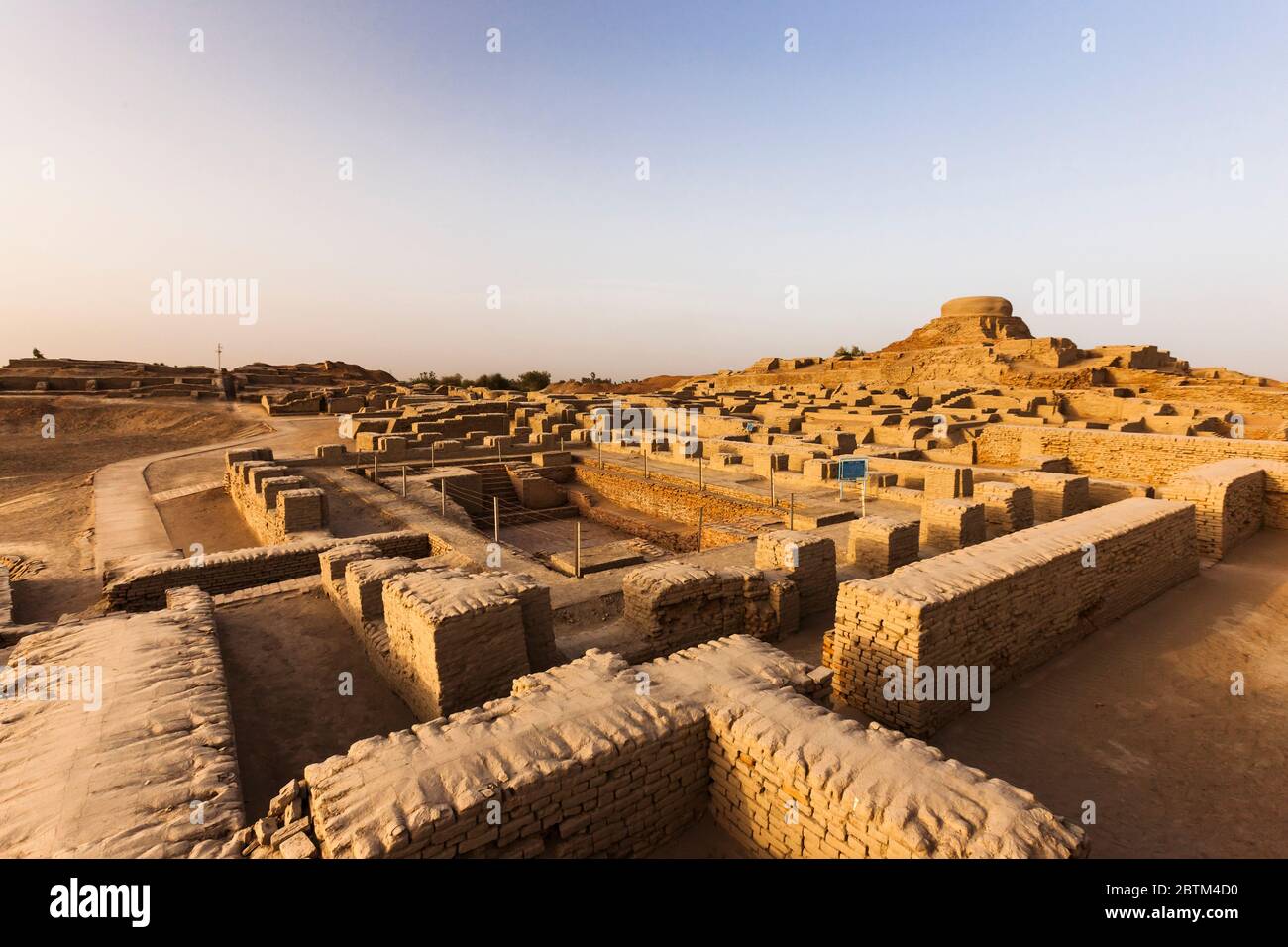 Mohenjo daro great bath hi-res stock photography and images - Alamy
