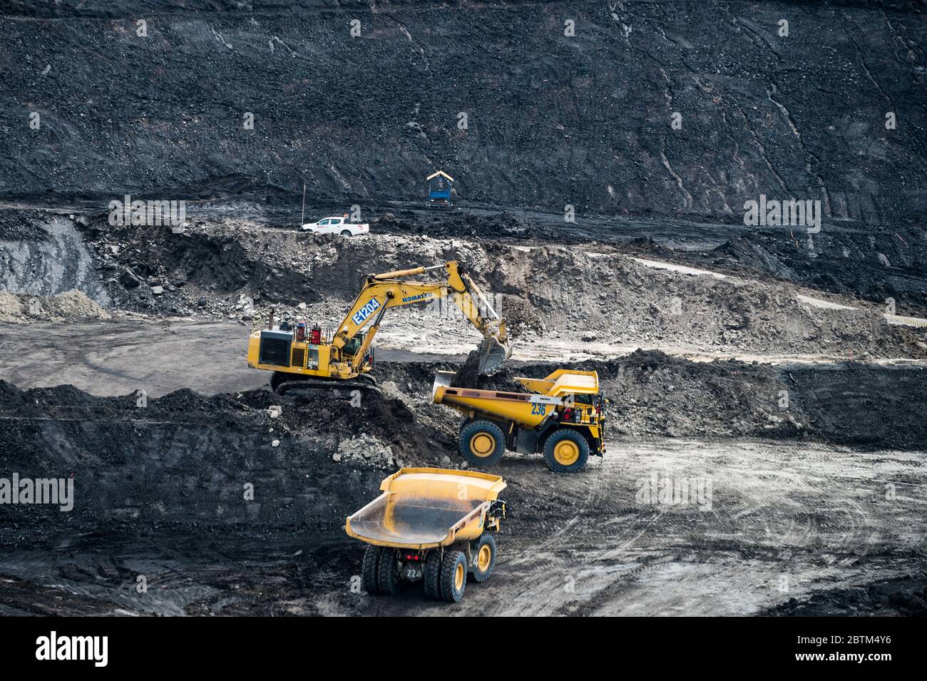 Open Pit Coal mining in Borneo indonesia Stock Photo - Alamy