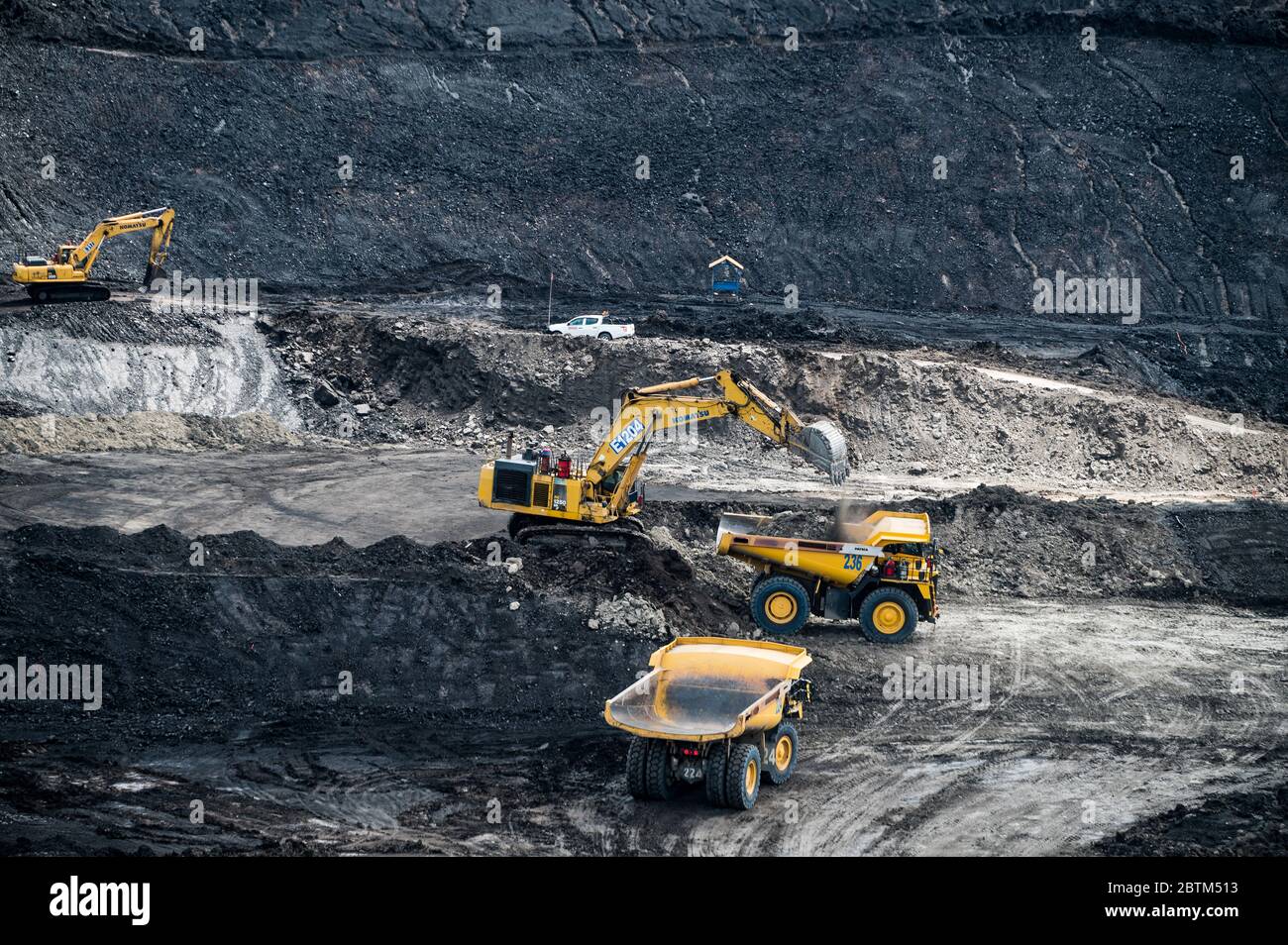 Open Pit Coal mining in Borneo indonesia Stock Photo - Alamy
