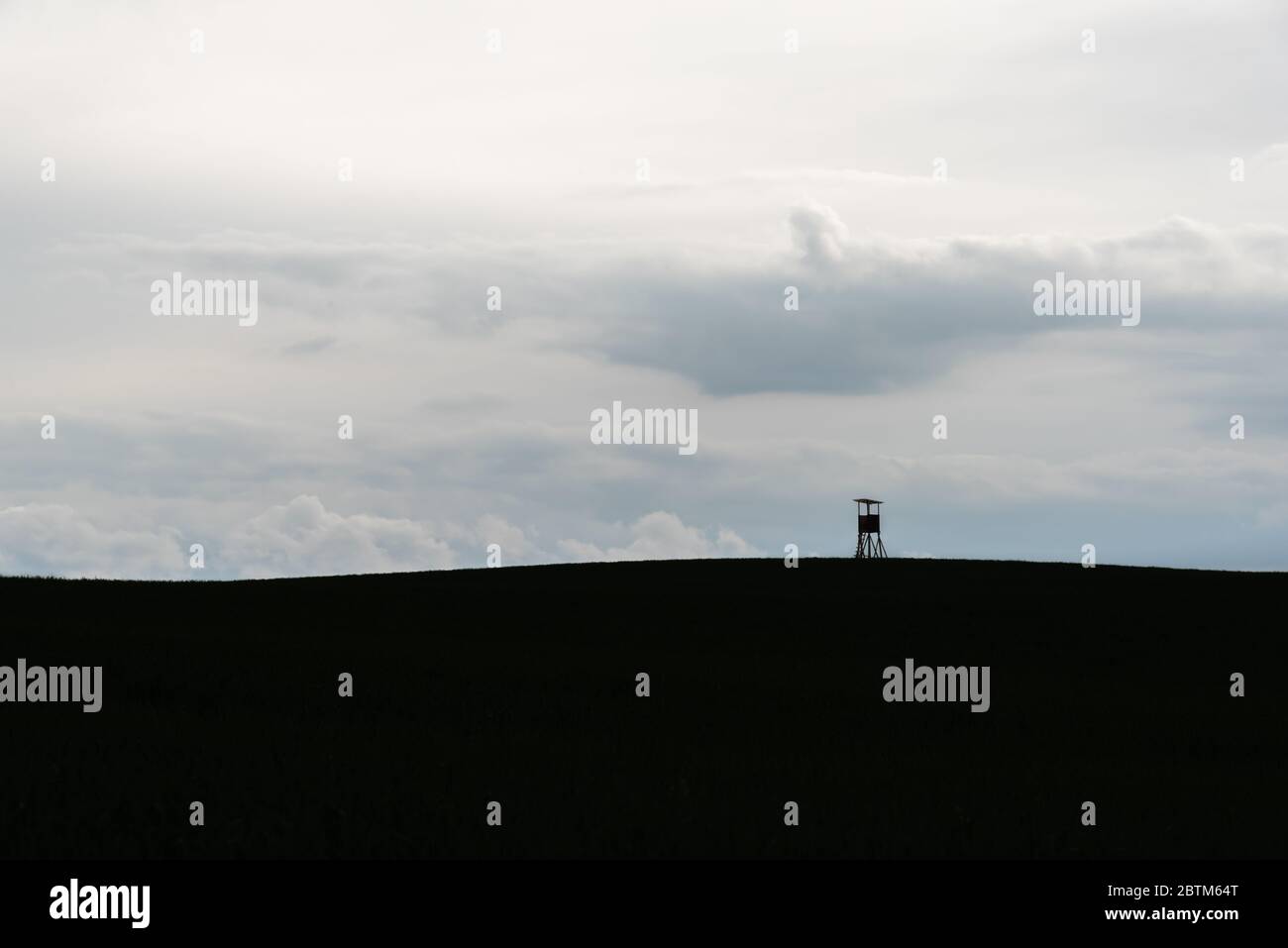 Deer front view silhouette hi-res stock photography and images - Alamy