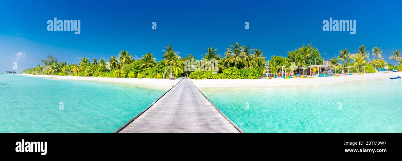 Amazing maldives island panorama hi-res stock photography and images ...