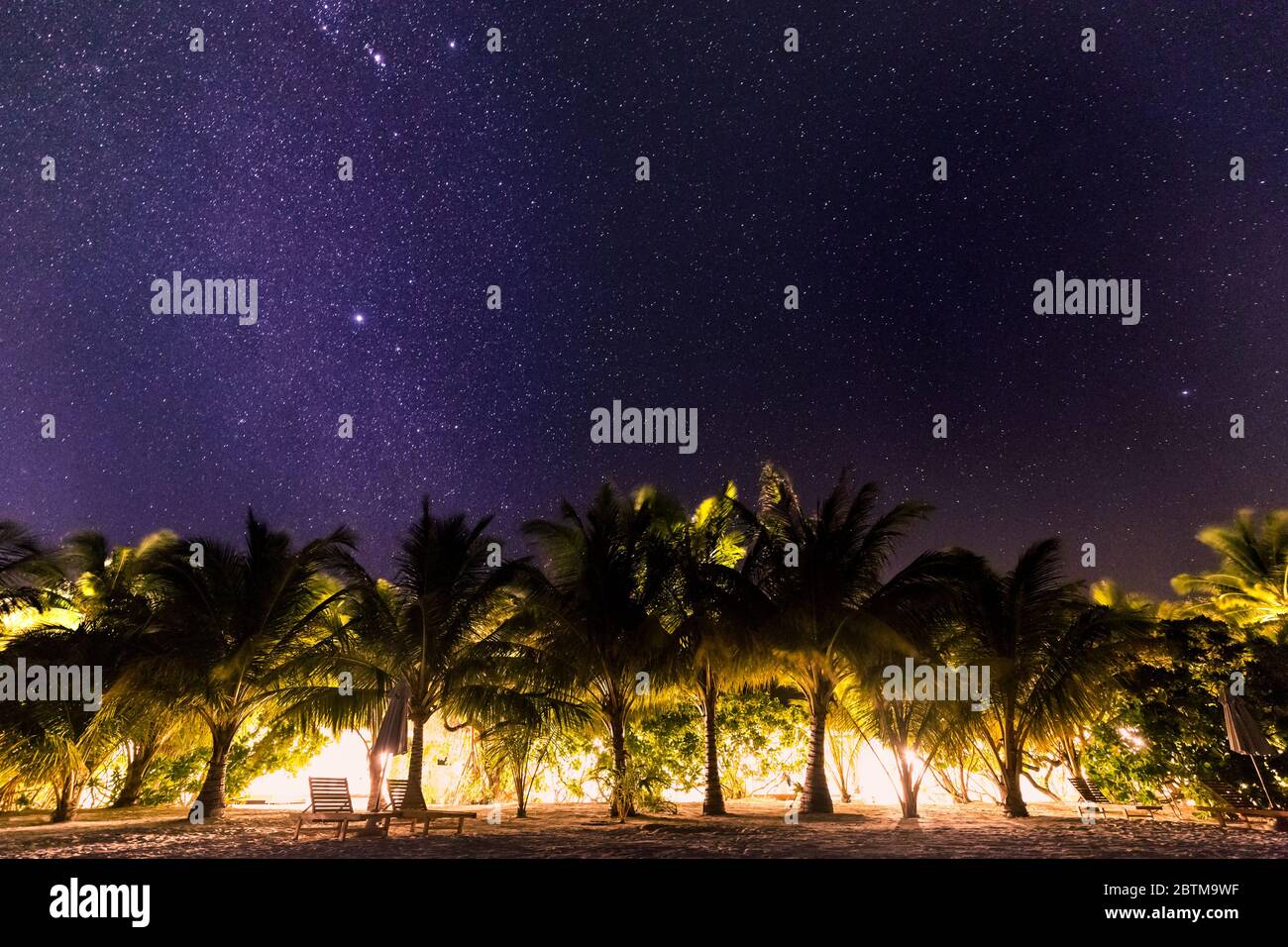 Tropical night sky hi-res stock photography and images - Alamy