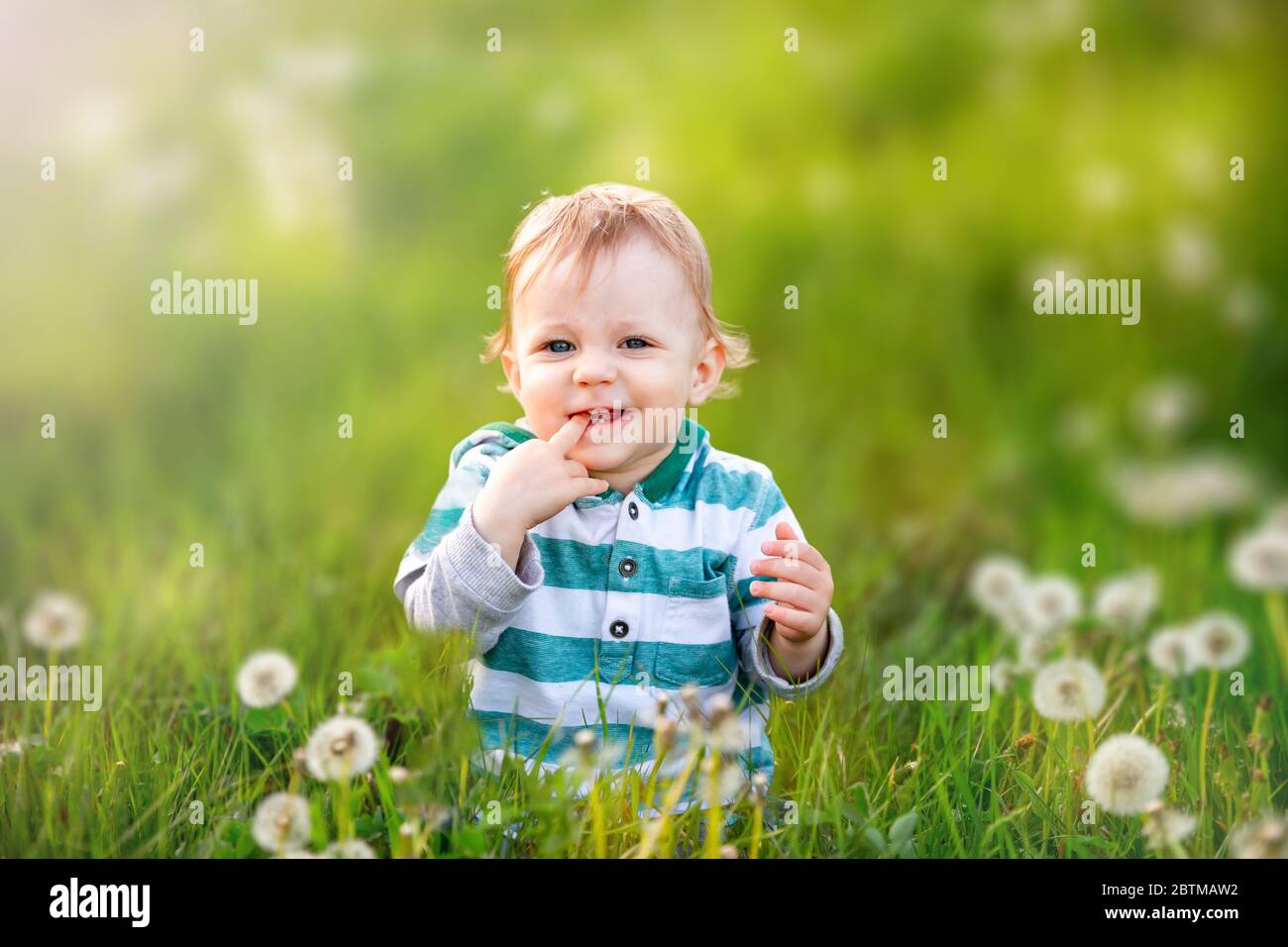 Kids joyful hi-res stock photography and images - Alamy