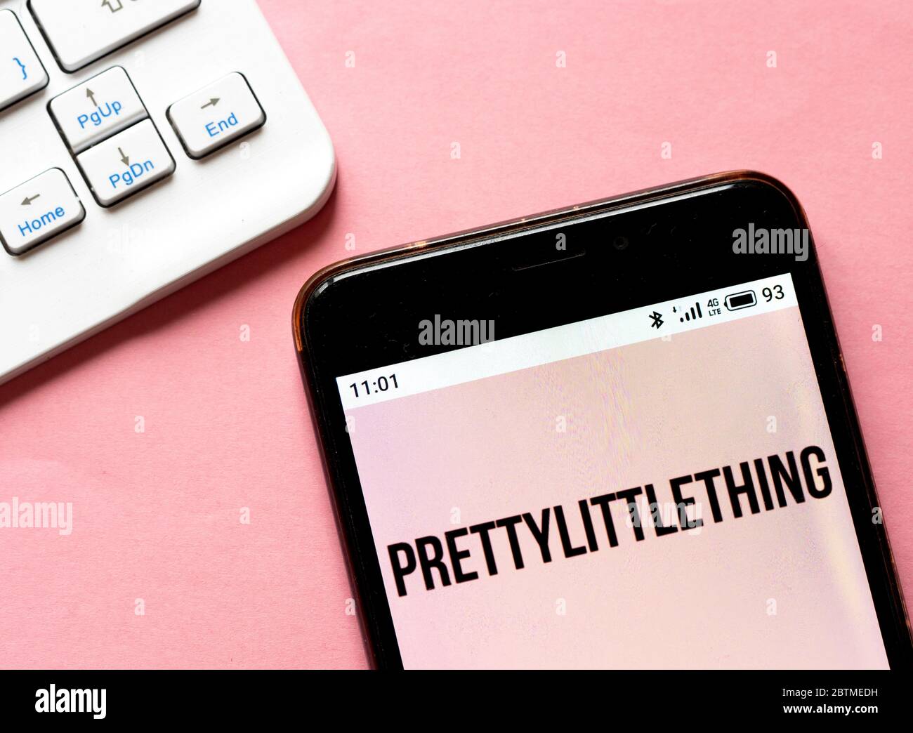 Pretty little thing logo hi-res stock photography and images - Alamy