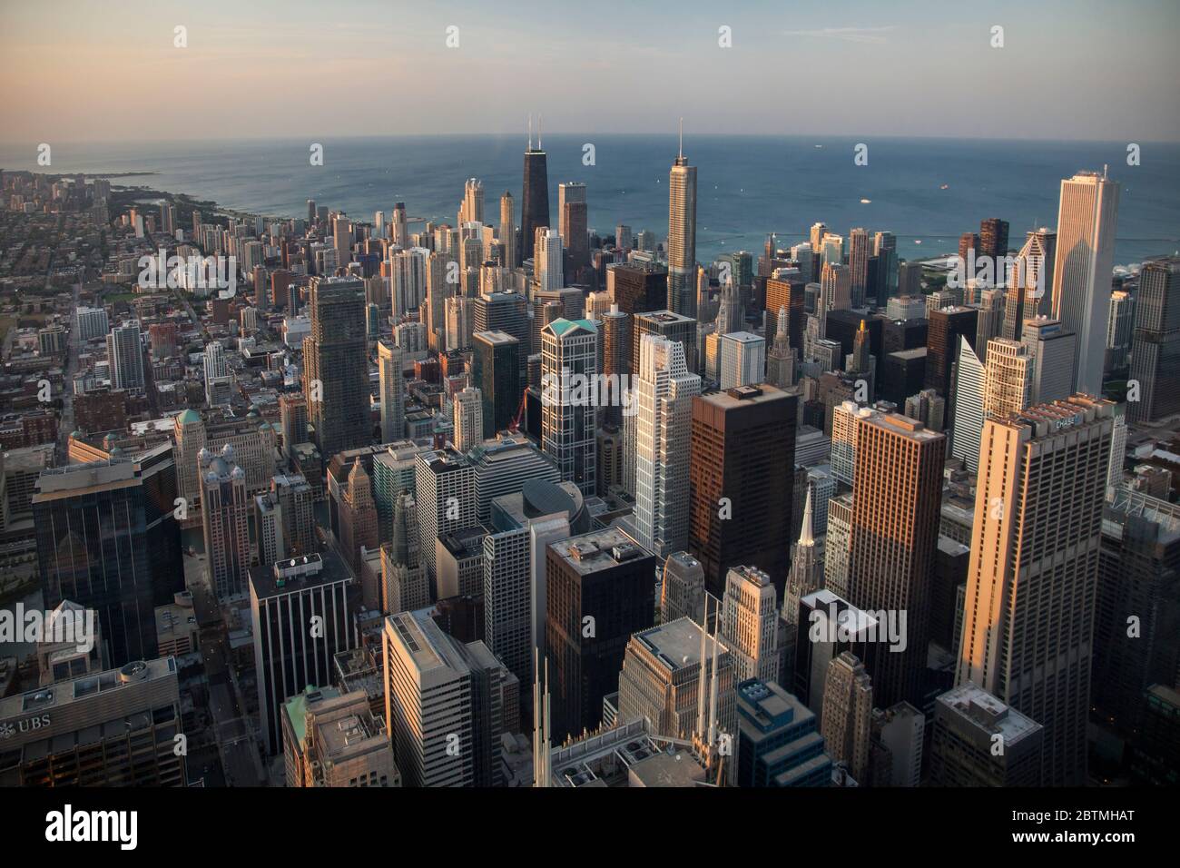 Sunset aerial panoramic view of the Chicago skyline by the Michigan ...