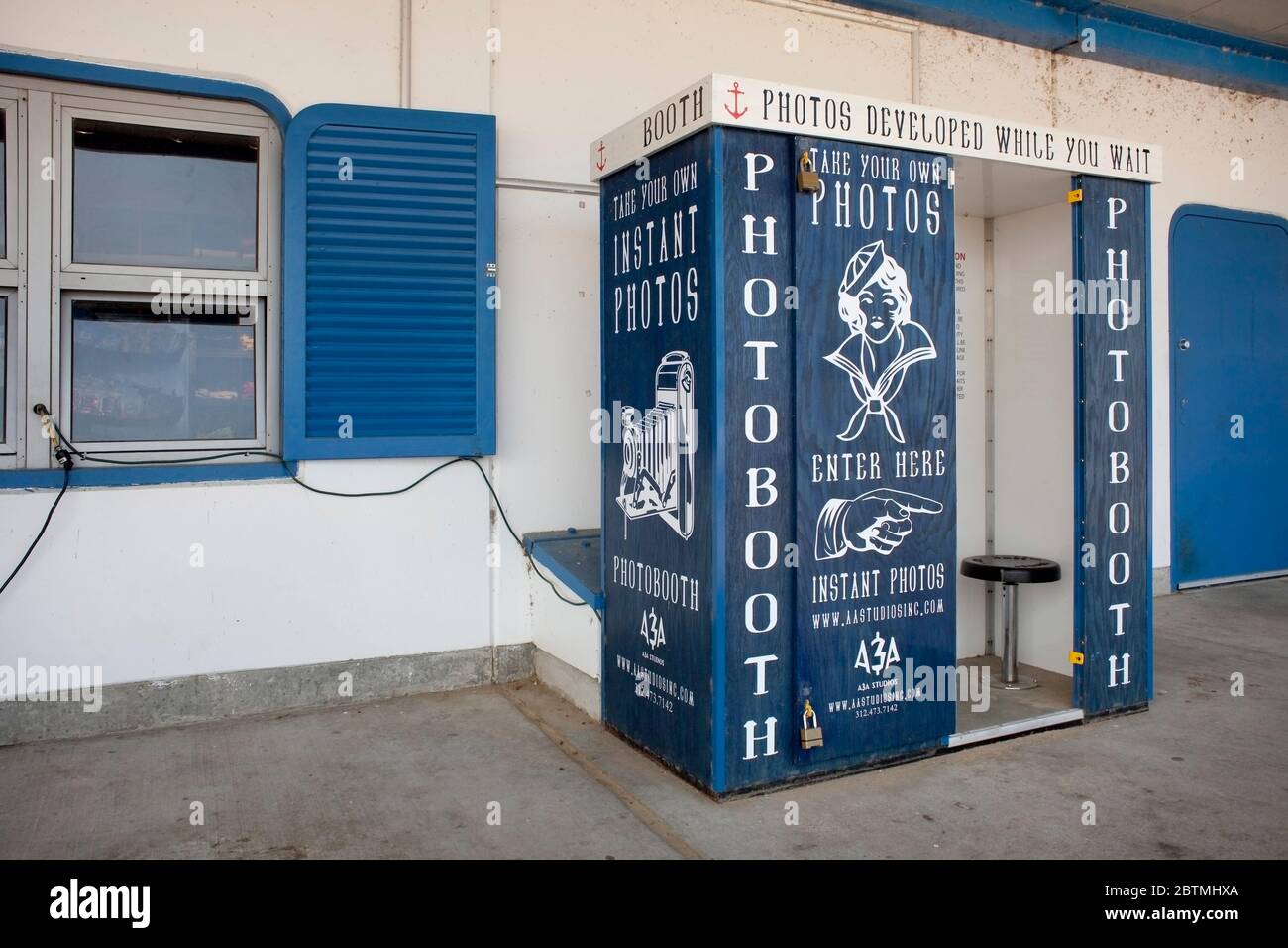 Boat house north avenue hi-res stock photography and images - Alamy