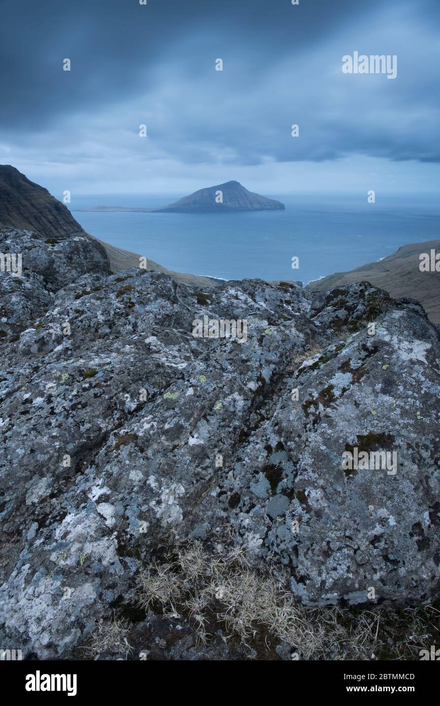 Classic Faroe Islands scenery with towering cliffs, Islands, mountains ...