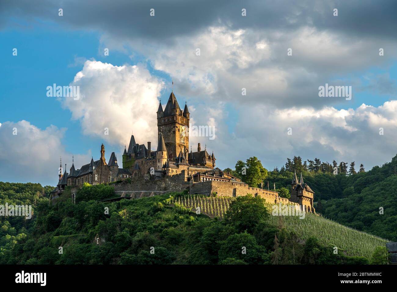 Die Reichsburg in Cochem, Rheinland-Pfalz, Deutschland | Cochem ...