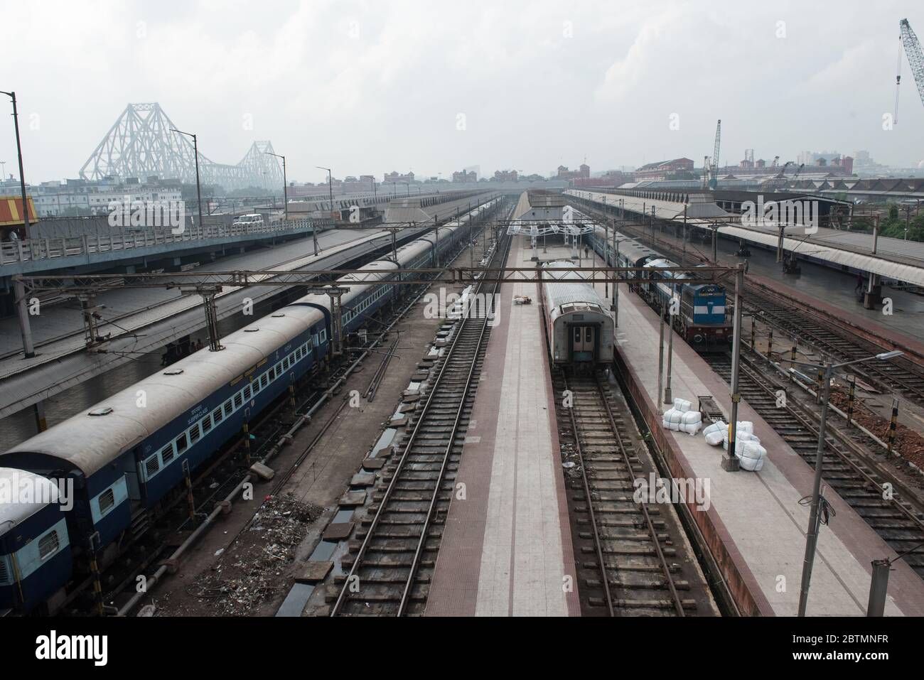 Howrah Junction Railway Station from above. Kolkata, West Bengal, India ...