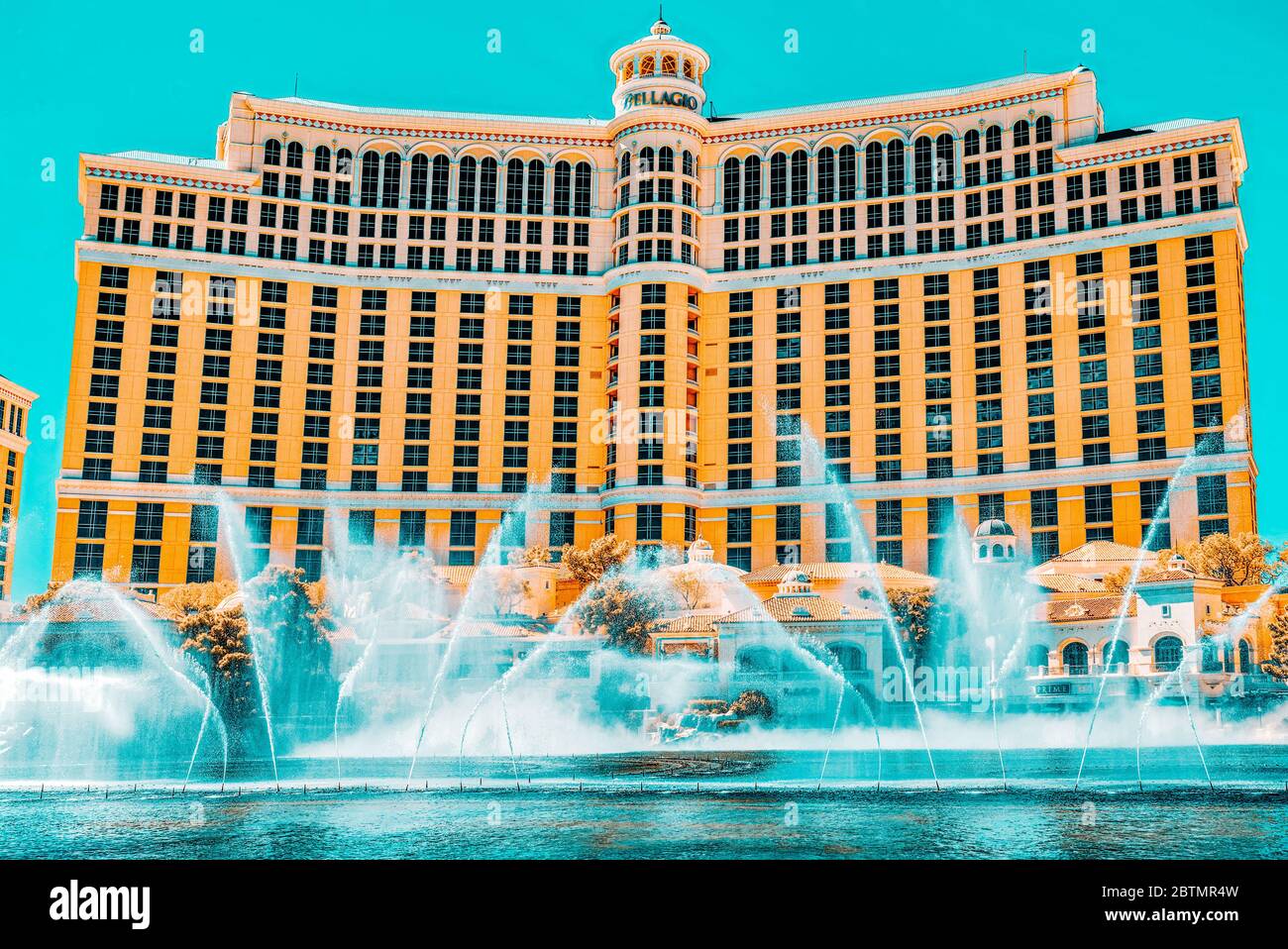Bellagio hotel casino entrance sign hi-res stock photography and images ...