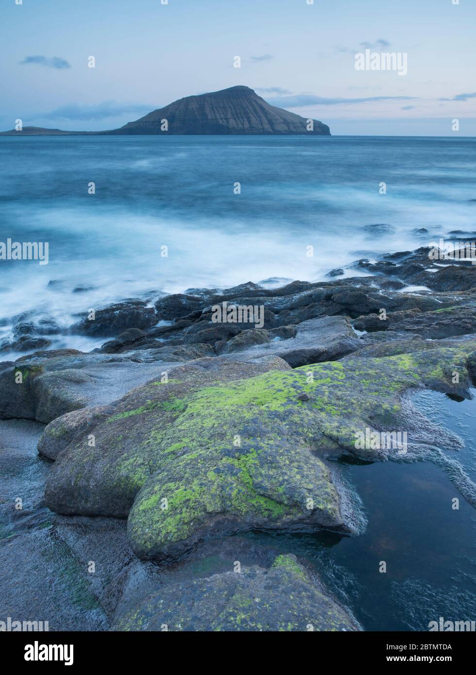 Classic Faroe Islands scenery with towering cliffs, Islands, mountains ...