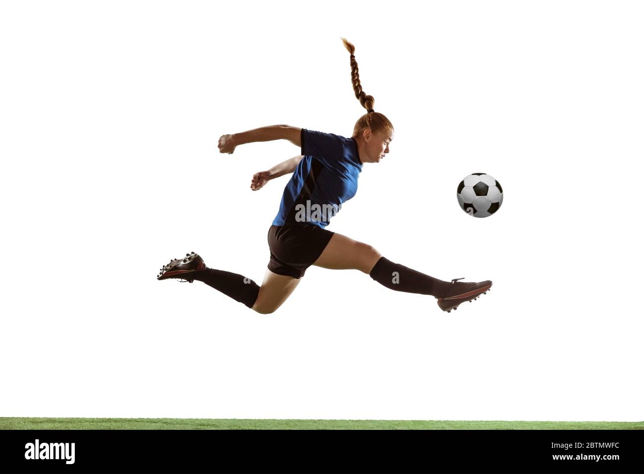 Female soccer player in flight hi-res stock photography and images - Alamy