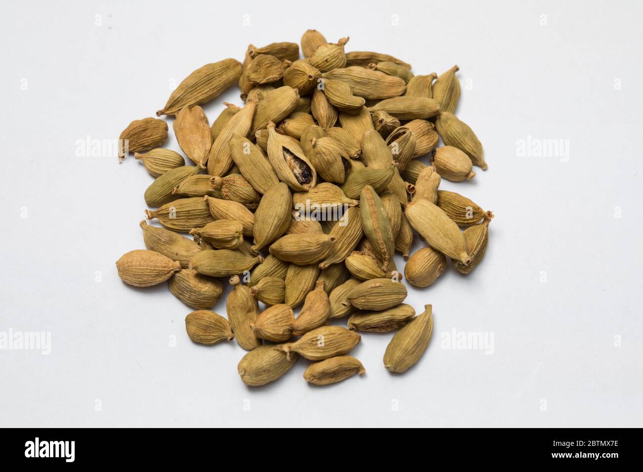 Indian cardamoms hi-res stock photography and images - Alamy