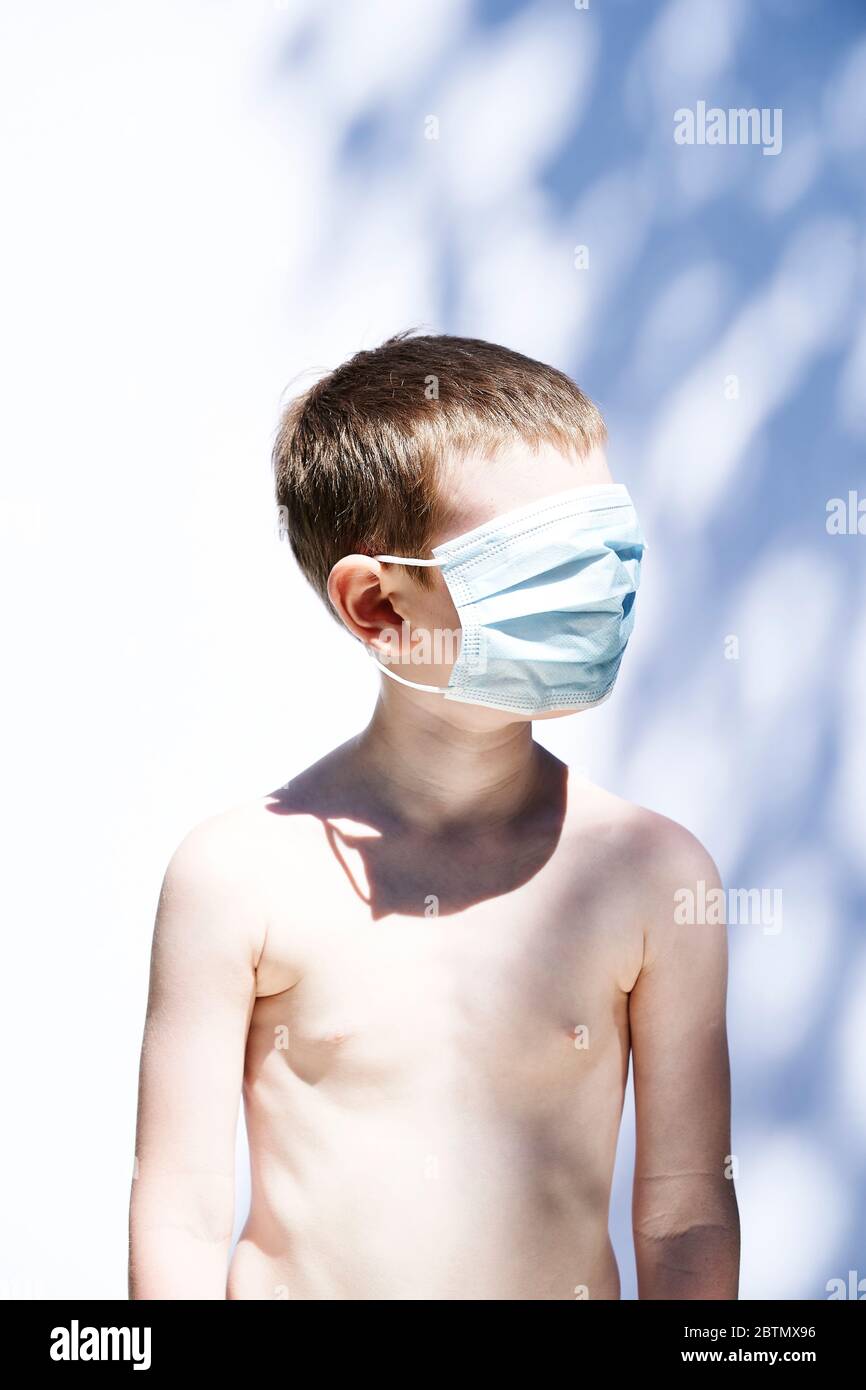 Ppe face mask hi-res stock photography and images - Alamy