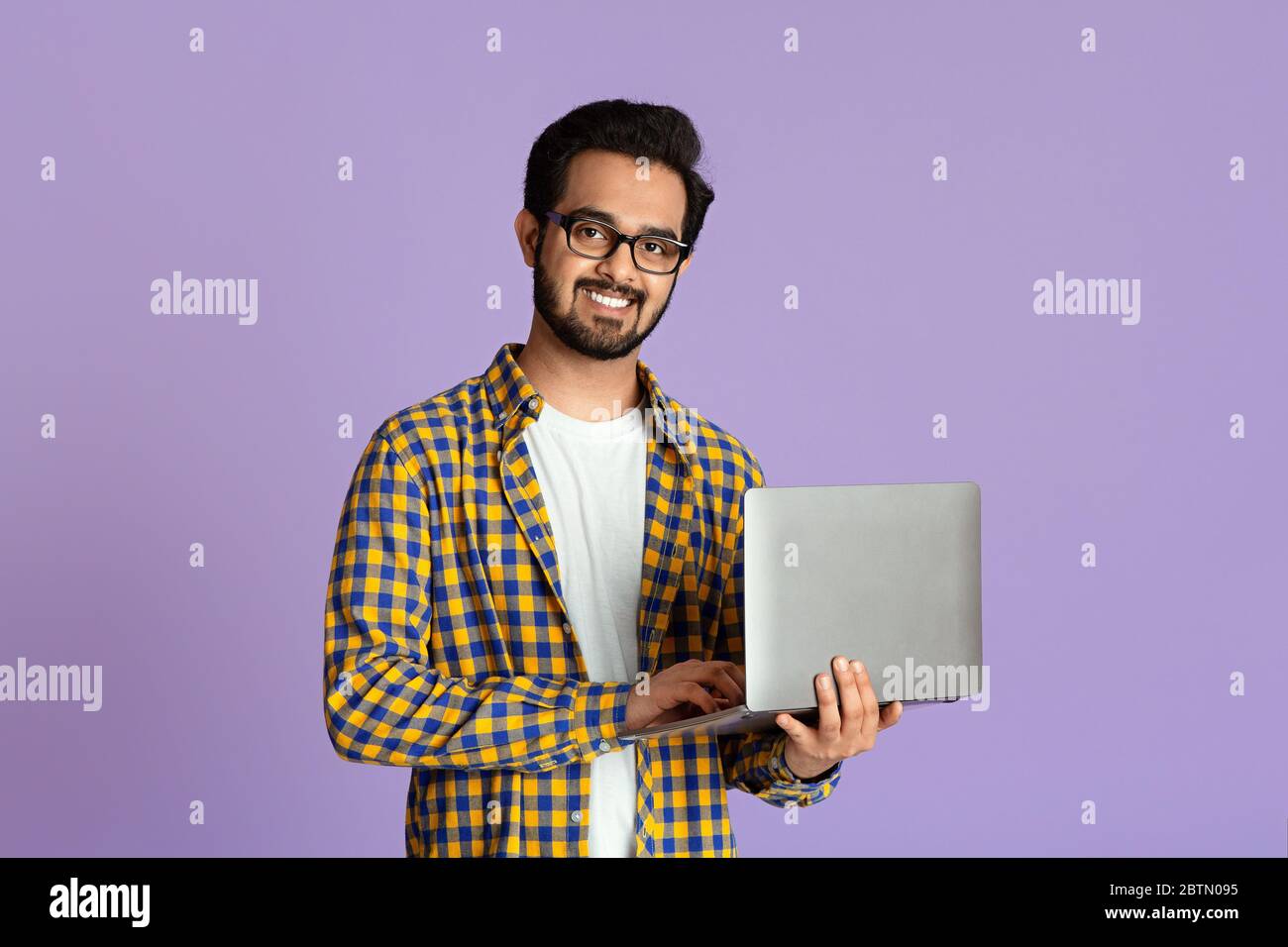 Online education india hi-res stock photography and images - Alamy