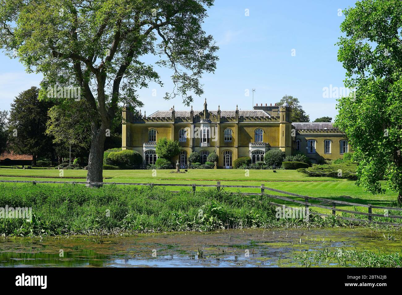 Missenden Abbey on the River Misbourne Stock Photo - Alamy