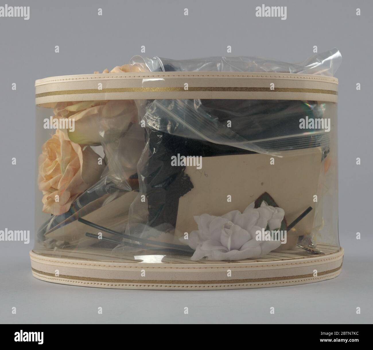 Milliner shop hi-res stock photography and images - Alamy