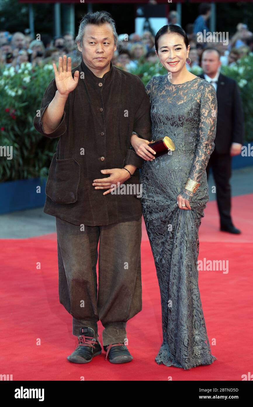 Kim director actress hi-res stock photography and images - Alamy