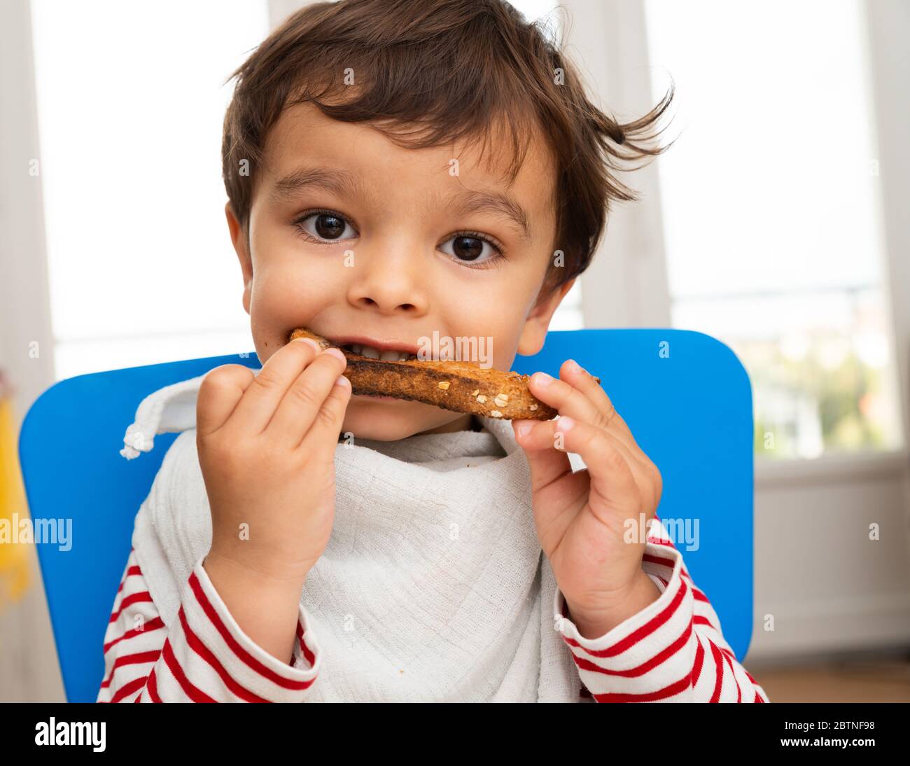 Toast face hi-res stock photography and images - Alamy