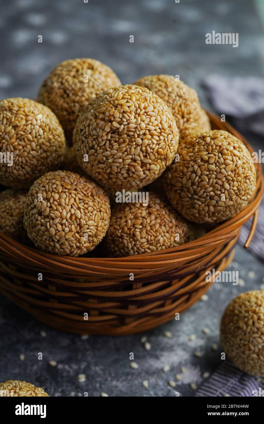 Indian laddu sweet hi-res stock photography and images - Alamy