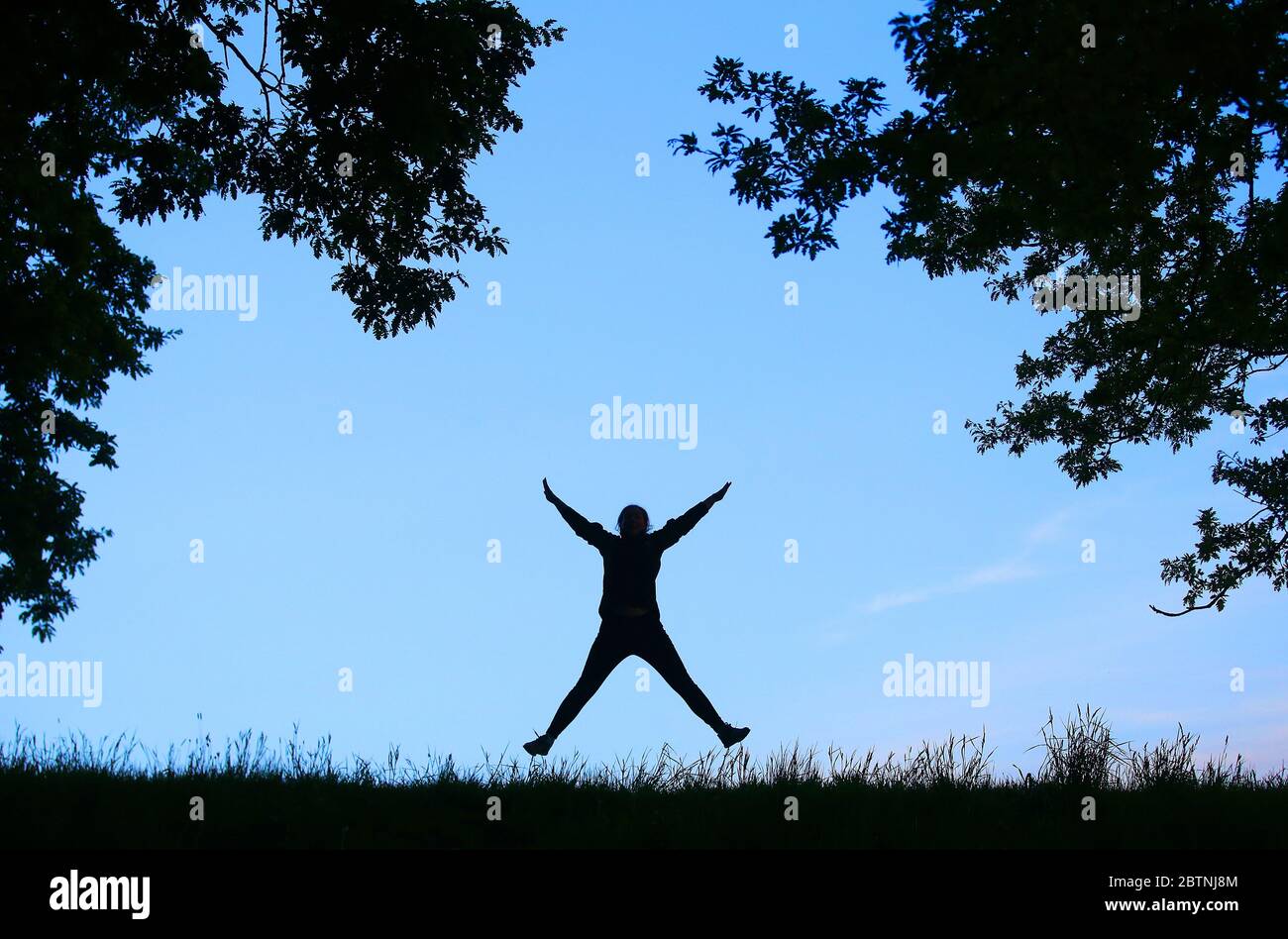 Starjump woman hi-res stock photography and images - Alamy
