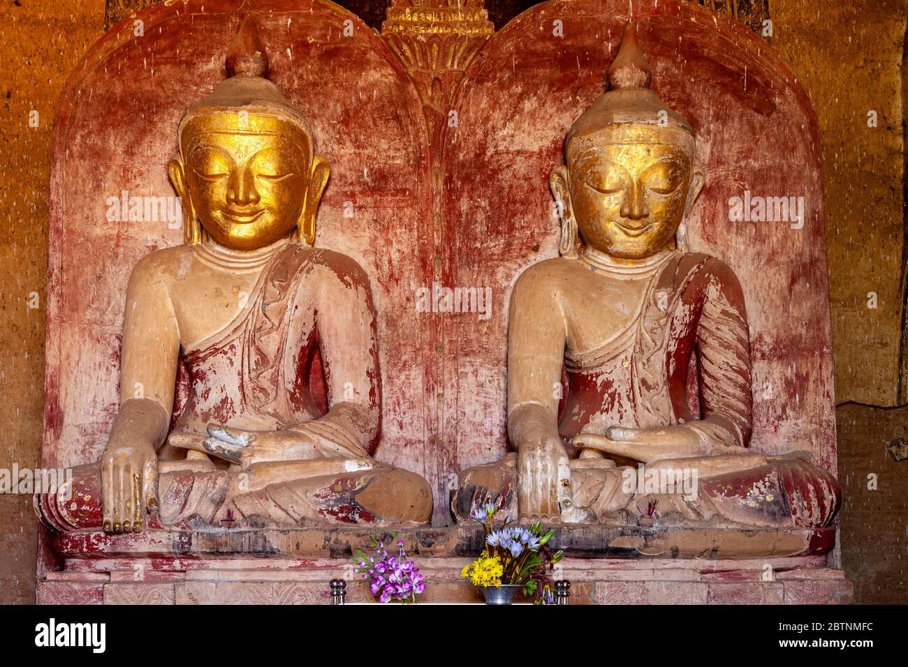 Dhammayangyi temple hi-res stock photography and images - Alamy