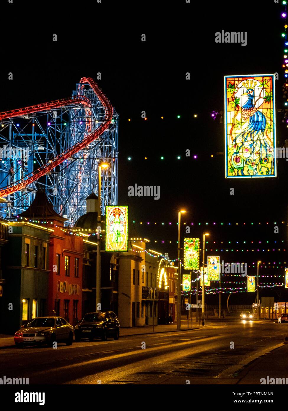 Pleasure beach blackpool night hi-res stock photography and images - Alamy