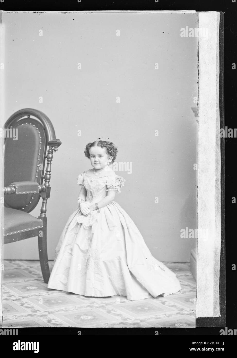 Minnie warren hi-res stock photography and images - Alamy